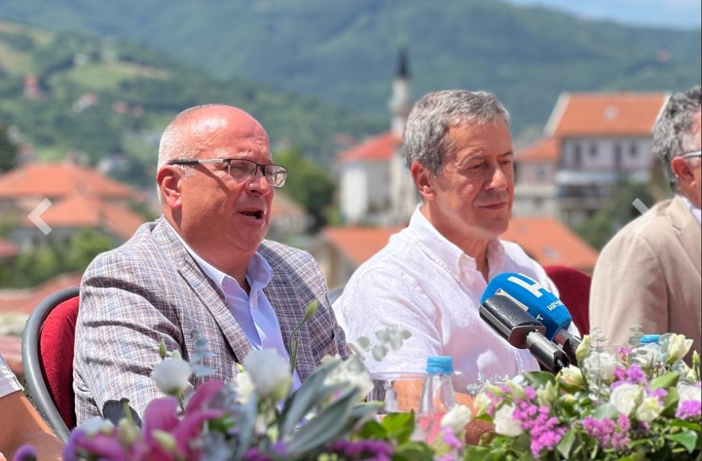 Prve javno pojavljivanje Enesa Begovića nakon smrti sina Armina