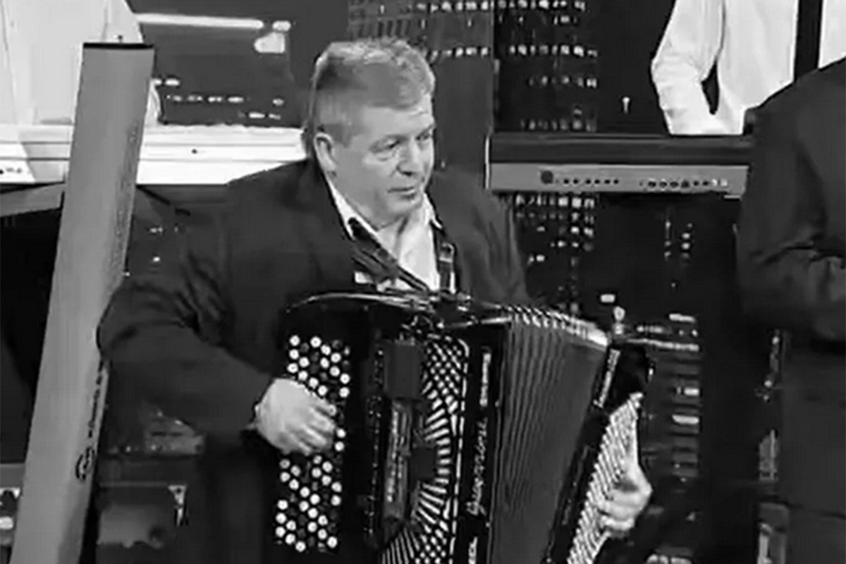 Preminuo čuveni jugoslovenski harmonikaš - Senzacija