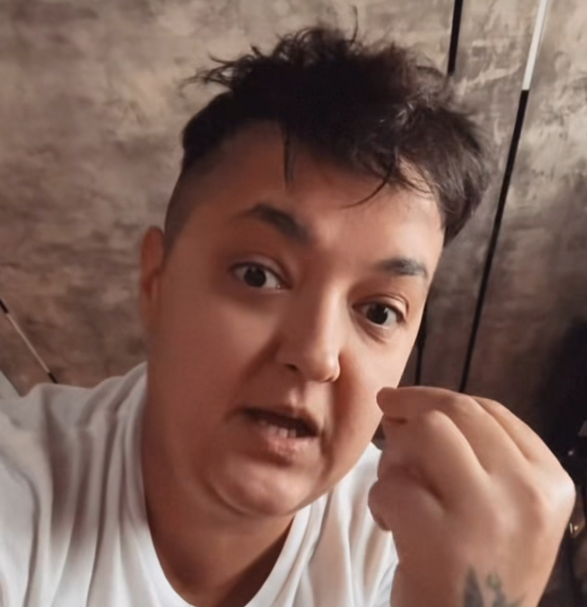 “Imbecili, idite u Hitnu i crknite od…” Marija Šerifović bijesna ...