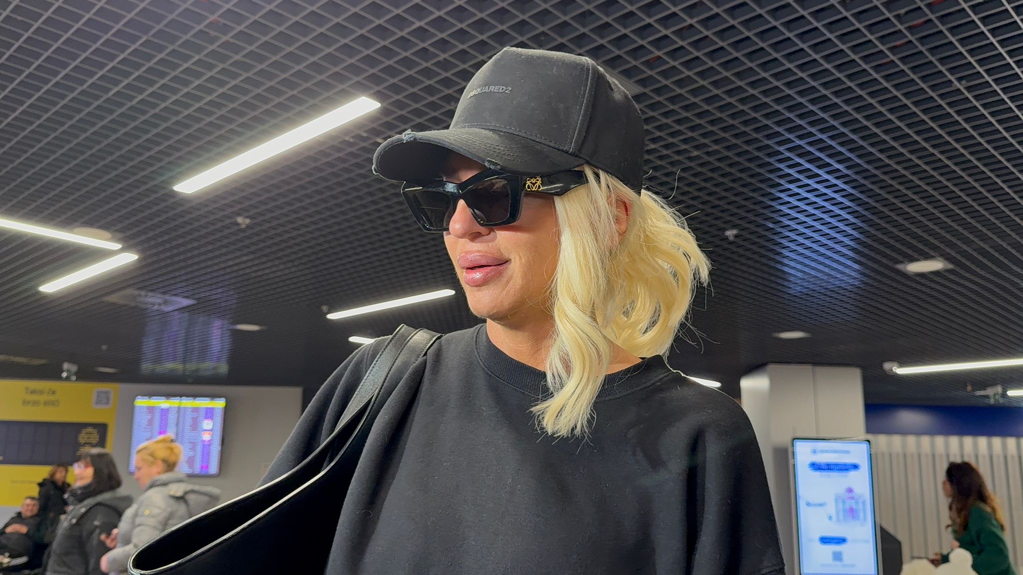 PO PRVI PUT U JAVNOSTI: Evo šta se desilo sa Karleušinim životinjama ...